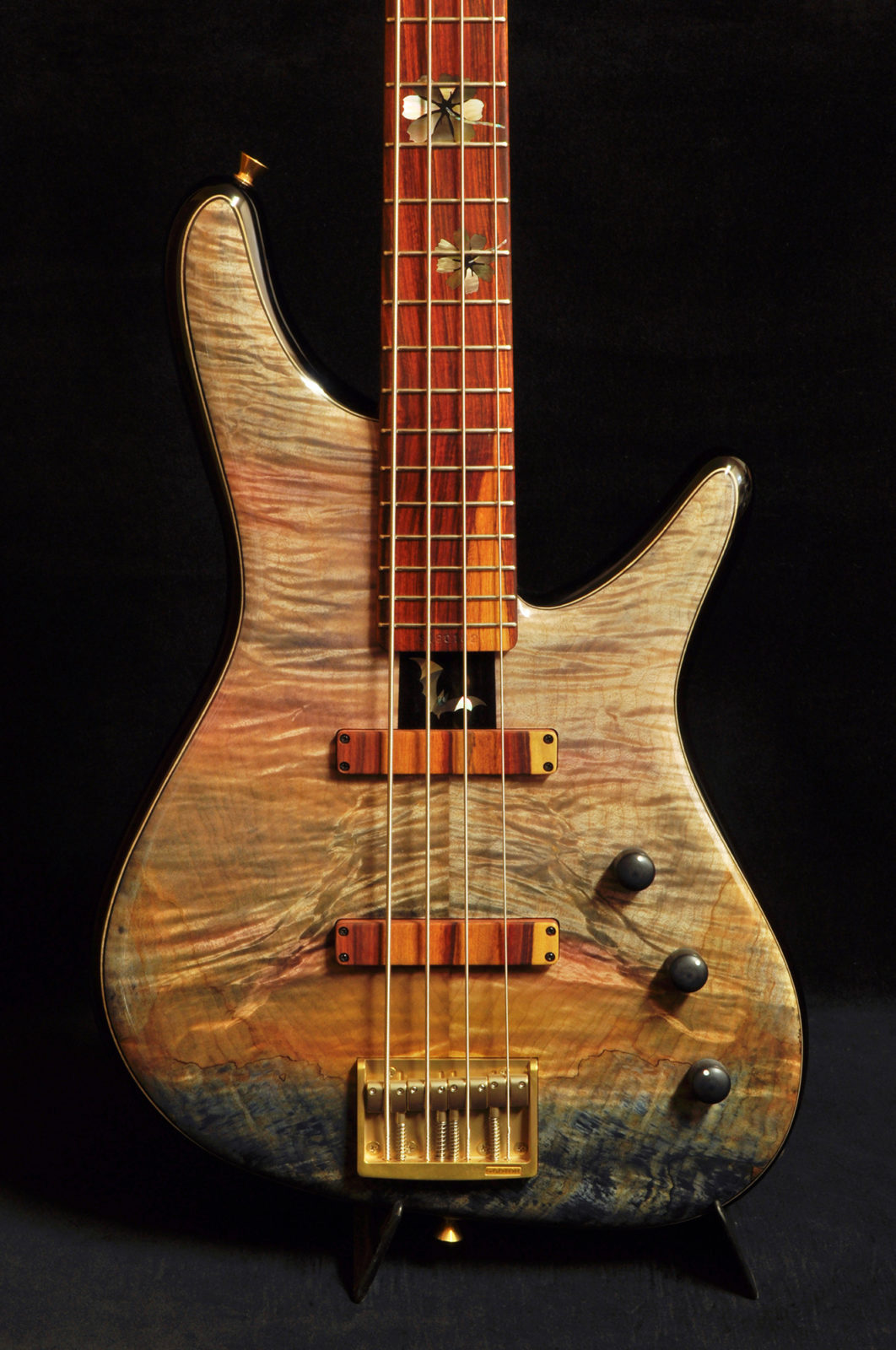 NB4 / Basses : Sugi Japan - Sugi Guitars / スギギター